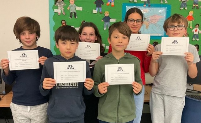 Tetherdown School - Tetherdown Chess Champions!